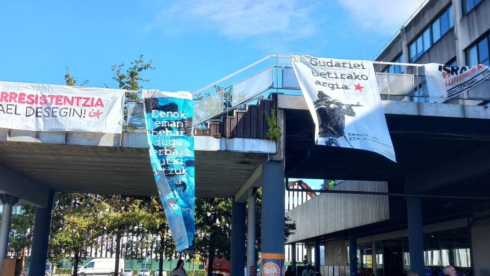 Aparecen carteles pro-ETA en el campus de la UPV de Leioa - CIERVAL