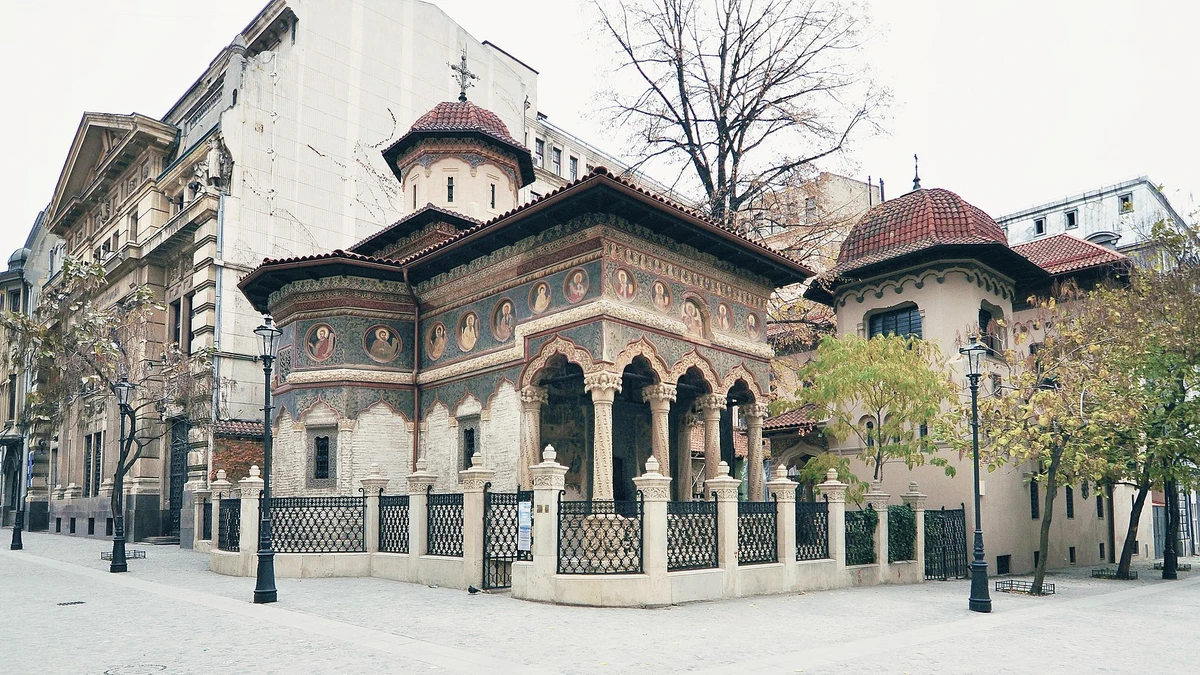 La fascinante historia del Monasterio Stavropoleos en Bucarest - CIERVAL