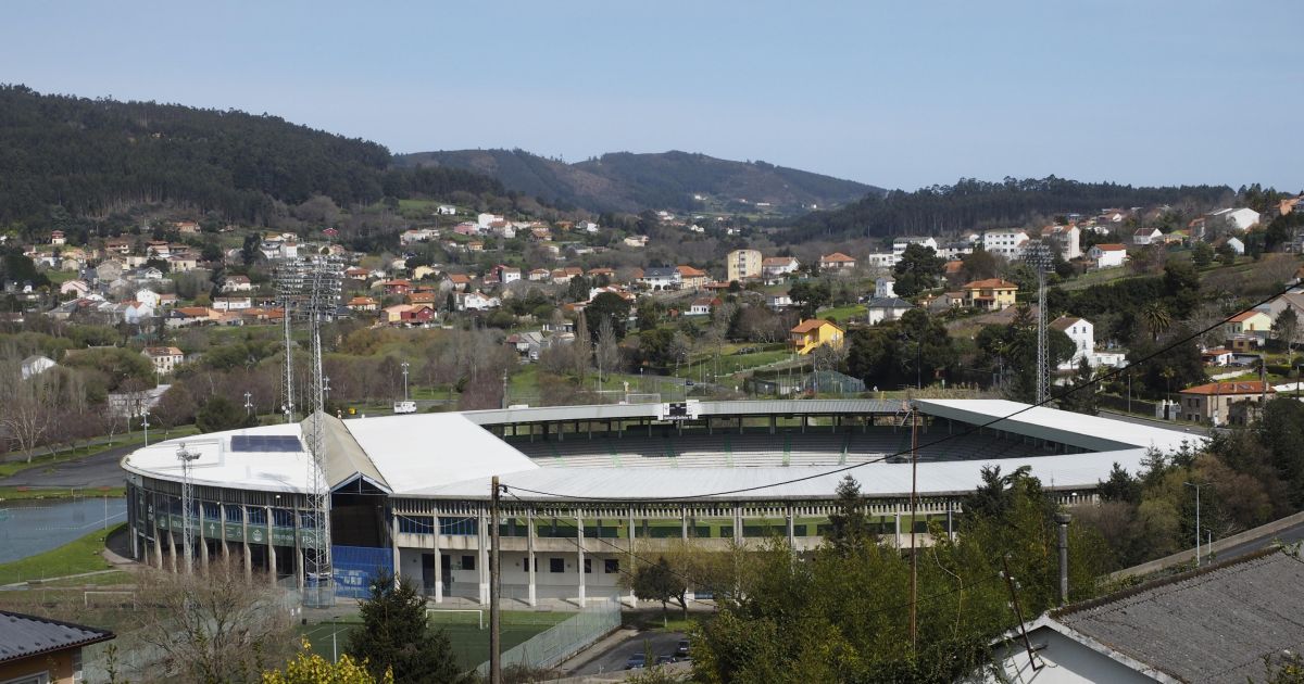 La cubierta del estadio de A Malata costará casi 900.000 euros más ...