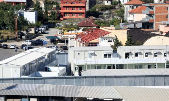 La fallida externalización de asilo a Albania cuesta 114.000 euros ...